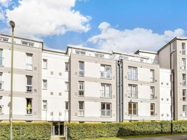 West Green Drive, West Green, 1 Bedroom Flat