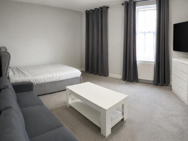 West Green Road, London N15, 1 bed flat to rent, £1,400 pcm | PrimeLocation