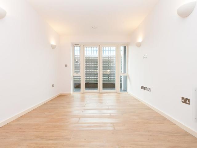 West Green Road, London N15, 1 bed flat to rent, £1,650 pcm | PrimeLocation