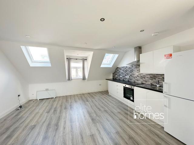 West Green Road, London N15, 2 bed flat to rent, £1,900 pcm | PrimeLocation