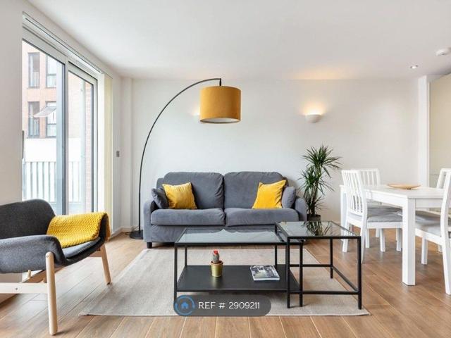 West Green Road, London N15, 2 bed flat to rent, £2,300 pcm | PrimeLocation