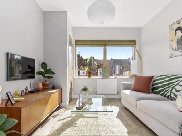 West Green Road, London, 1 Bedroom Apartment
