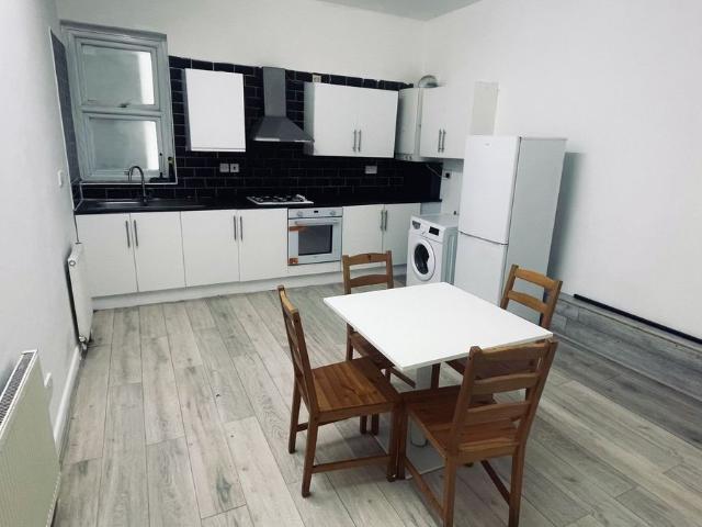 West Ham Lane, London E15, 2 bed flat to rent, £2,200 pcm | PrimeLocation