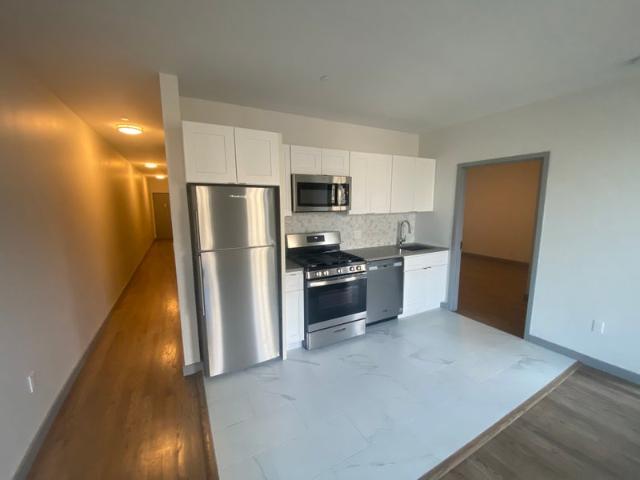 WEST HARLEM ROOM IN 4BED/2BATH APARTMENT W/D