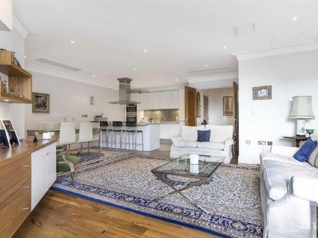 West Heath Place Hodford Road Golders Hill NW11