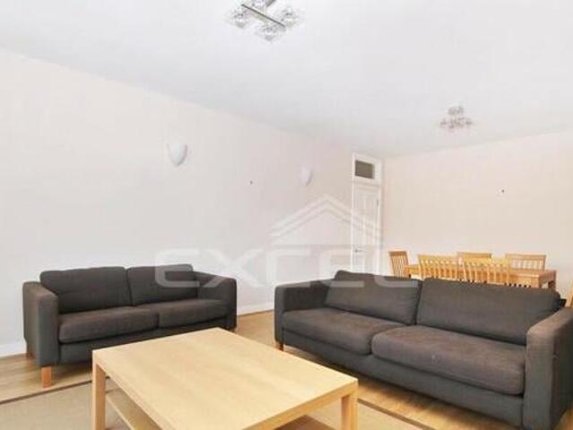 West Heath Road, Finchley Road, 3 Bedroom Apartment