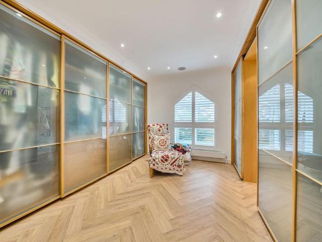 West Heath Road, Hampstead, London, NW3 3 bed detached house to rent £8,017 pcm £1,850 pw