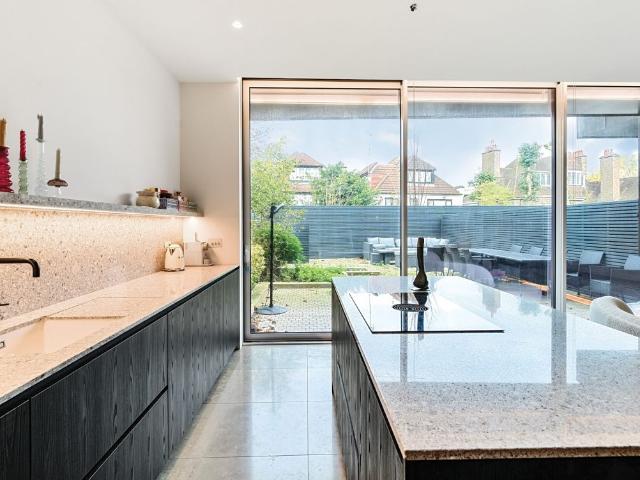 West Heath Road, London NW3, 4 bed flat to rent, £21,667 pcm | PrimeLocation
