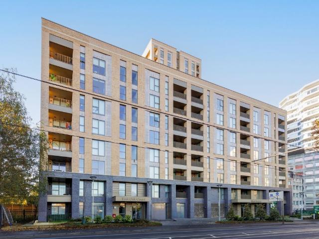 West Heights, Addiscombe Road, Croydon CR0, 3 bed flat to rent, £2,400 pcm | PrimeLocation