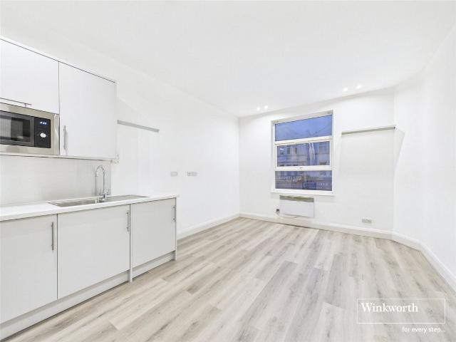 West Hendon Broadway, 151 153, West Hendon Broadway, London NW9, 3 bed flat to rent, £2,000 pcm | PrimeLocation
