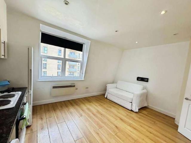 West Hendon Broadway, London, NW9
