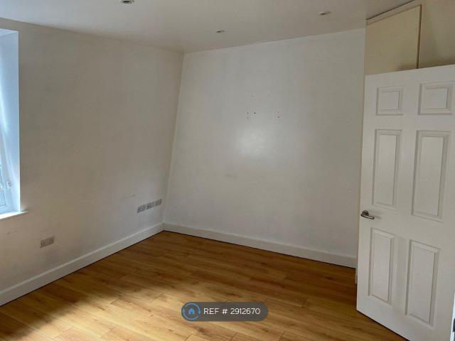 West Hendon Broadway, London NW9, 1 bed flat to rent, £1,400 pcm | PrimeLocation