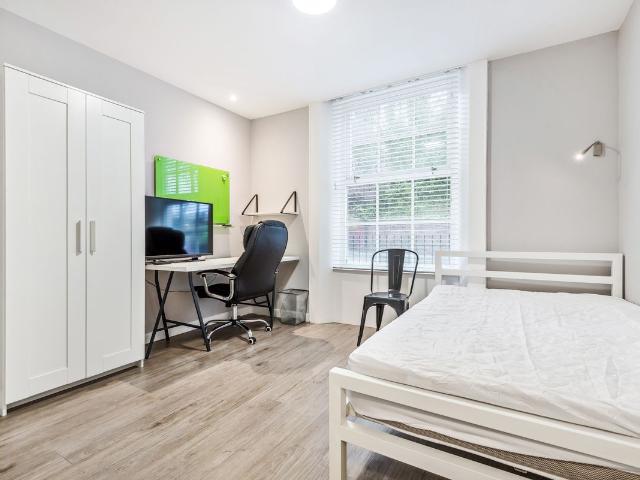 West Hill House, Winchester SO22, 1 bed flat to rent, £825 pcm | PrimeLocation