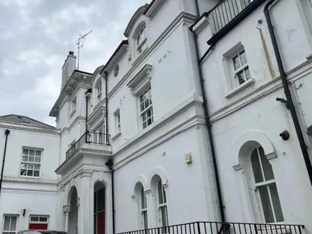 West Hill, London, HA2 0JQ, United Kingdom | 3 bed apartment for rent #137020505 | Rentberry
