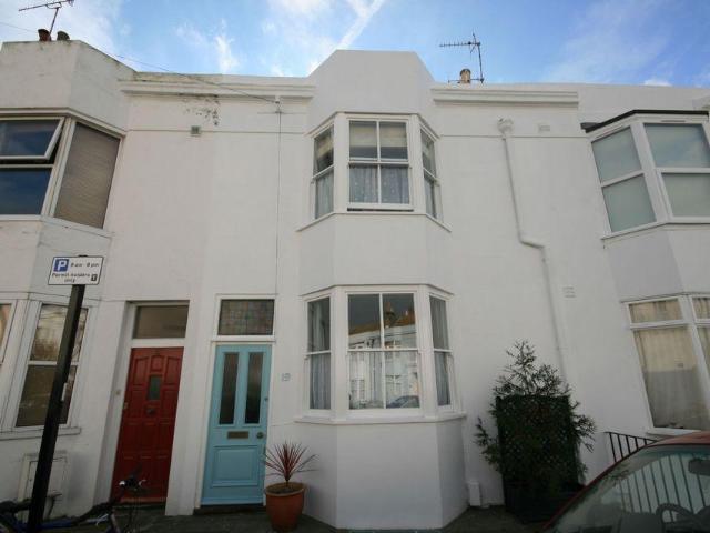 WEST HILL PLACE, BRIGHTON 4 bed terraced house to rent £2,600 pcm £600 pw