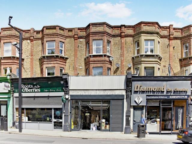 West Hill, Putney, SW18 1 bed apartment to rent £1,650 pcm £381 pw