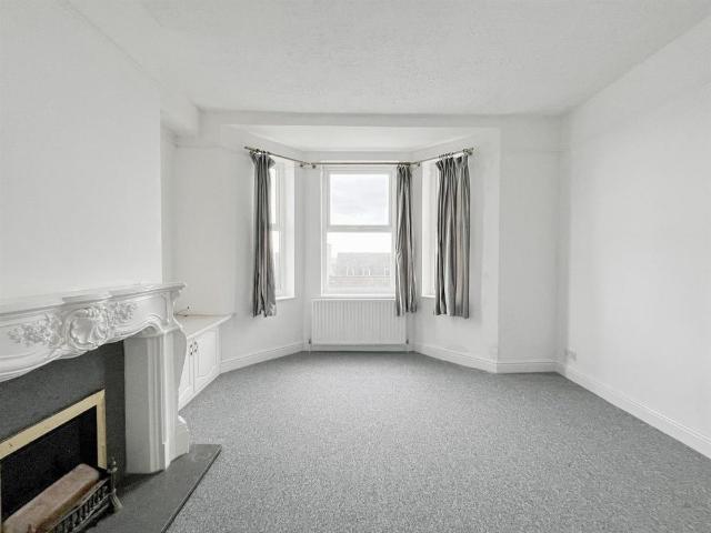 West Hill Road, St. Leonards, TN38 0NA