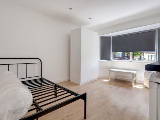 West Hill, Wembley HA9, Room to rent, £850 pcm | PrimeLocation