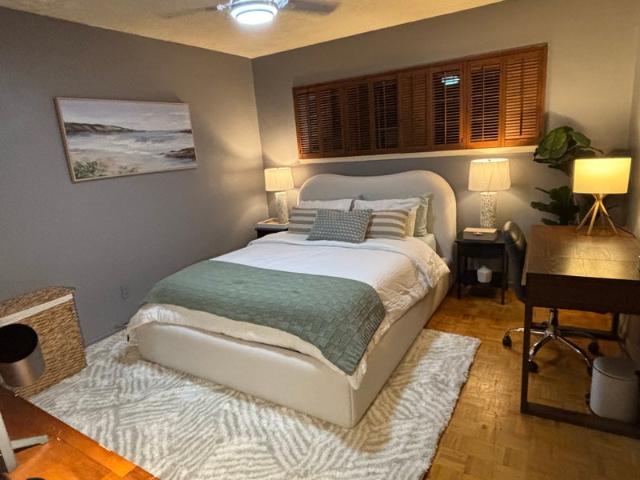 West Hills Roomate, Easy Going & Pet Friendly