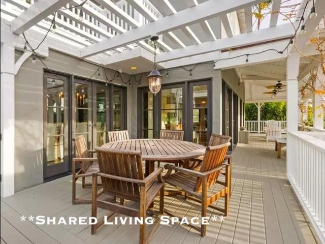 West Hollywood CA 90046 57110289