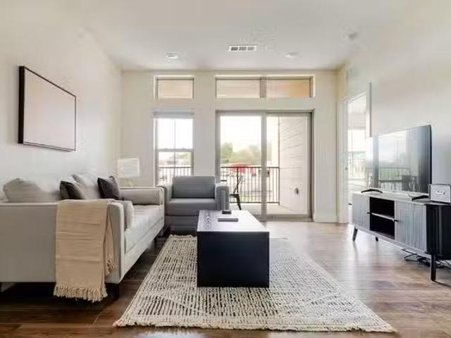 West Howard Lane, Austin, TX