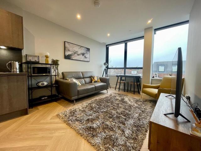 West House, Orpington, BR6 1 bed flat to rent £1,450 pcm £335 pw