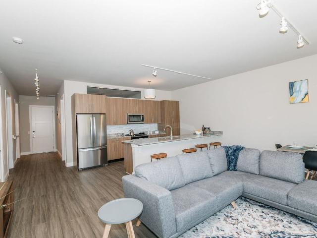 West House at Foxtown 3 Bedroom Apartment for Rent at 11127 N Weston Dr, Mequon, WI 53092