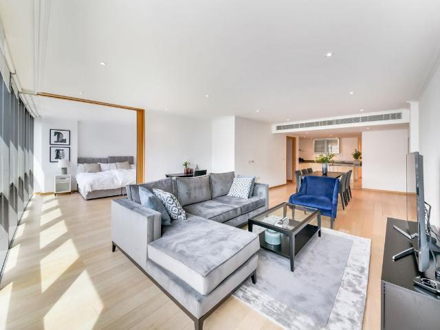 West India Quay, Canary Wharf, London E14, 2 bed flat to rent, £4,117 pcm | PrimeLocation