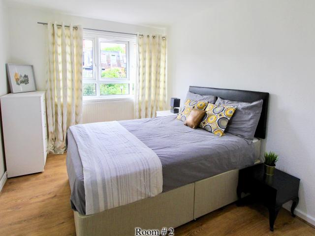 West Kensington 6, United_kingdom Room 3