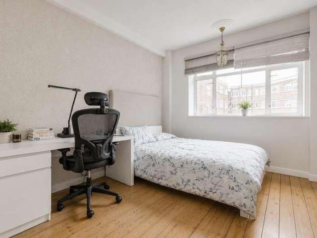 West Kensington Court, Edith Villas, London, W14