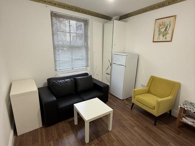 West Kensington one bed flat for rent