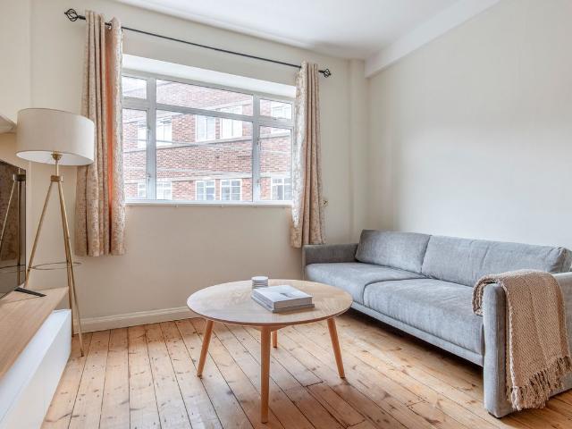 West Kensington W14, 1 bed flat to rent, £2,510 pcm | PrimeLocation