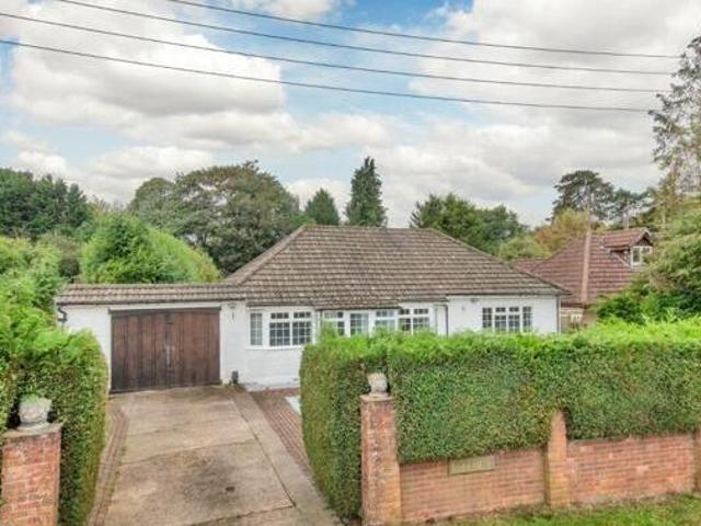 West Kingsdown, Hollywood Lane, Sevenoaks, 4 Bedroom Bungalow