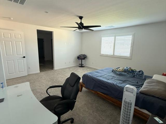 West Lancaster MASTER BEDROOM w PRIVATE BATHROOM