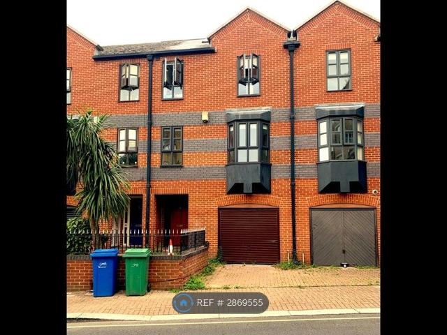 West Lane, London SE16, Room to rent, £1,350 pcm | PrimeLocation