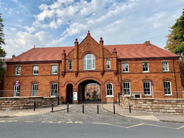 West Lodge, Raddlebarn Road, Selly Oak, Birmingham B29, 2 bed flat to rent, £1,400 pcm | PrimeLocation