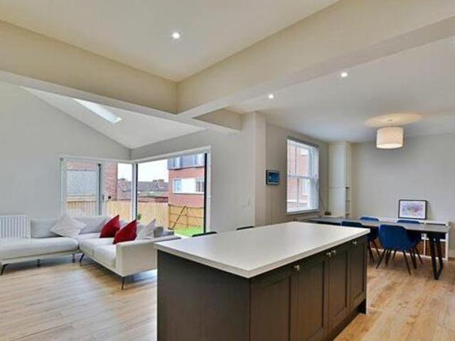 West Parade, West End, 4 Bedroom End