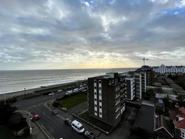 West Parade, WORTHING