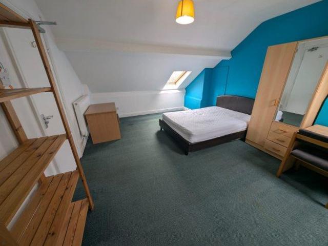 West Parade, Lincoln, Lincolnshire LN1, 6 bed shared accommodation to rent, £477 pppm | PrimeLocation