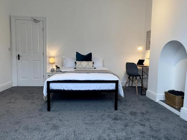 West Parade, Lincoln LN1 6 bed house to rent £2,808 pcm £648 pw
