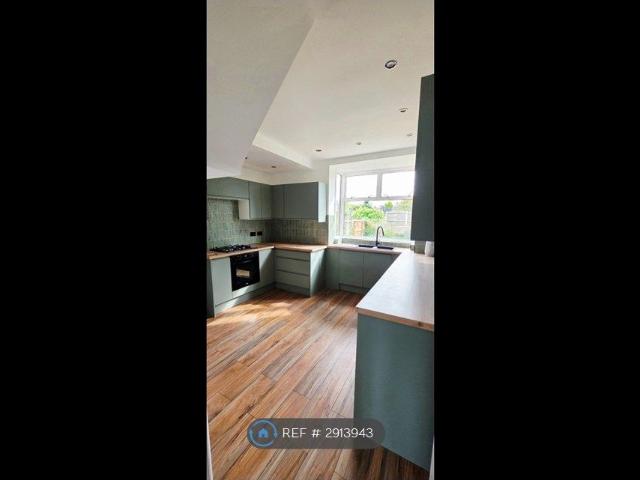 West Park Avenue, Preston PR2, 3 bed terraced house to rent, £1,450 pcm | PrimeLocation