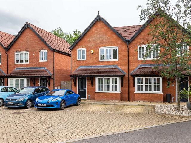 West Park Drive, Macclesfield, Cheshire SK10, 3 bed semi detached house to rent, £1,400 pcm | PrimeLocation