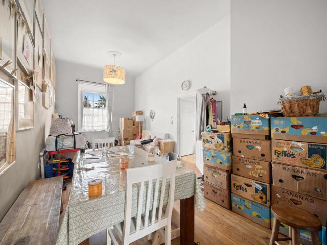 West Park Road, Hanwell UB2