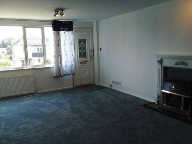 West Park Road, Roundhay, LS8
