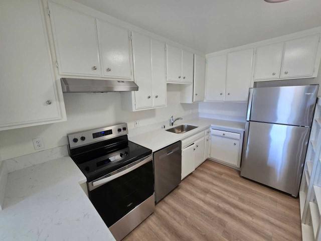 West Point Loma Blvd. 4672 2 Bedroom Apartment for Rent at 4672 W Point Loma Blvd, San Diego, CA 92107 Ocean Beach