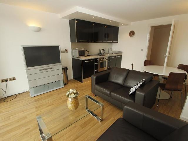 West Point Wellington Street, Leeds LS1, 2 bed flat to rent, £1,195 pcm | PrimeLocation
