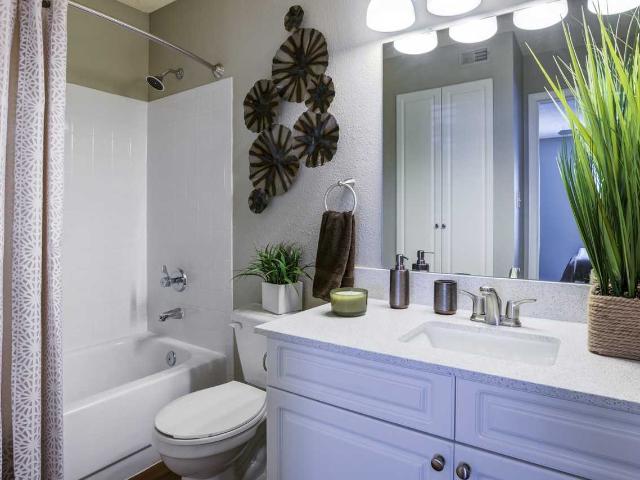 West Port Colony 2 Bedroom Apartment for Rent at 190 112th Ave N, Saint Petersburg, FL 33716