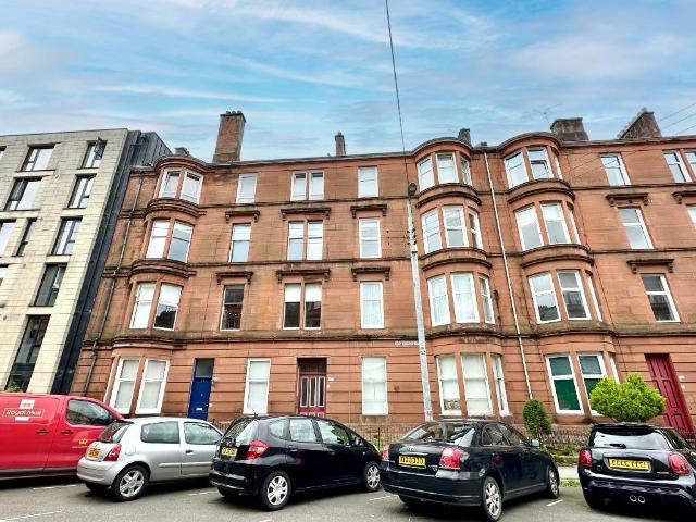 West Princes Street, Woodlands. 4 bed flat to rent £2,800 pcm £646 pw