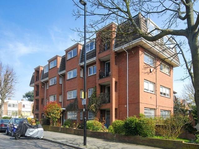 West Ridge Court, 32 Park Hill, London W5, 3 bed flat to rent, £3,200 pcm | PrimeLocation