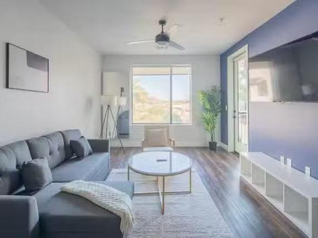 West Rio Salado Parkway